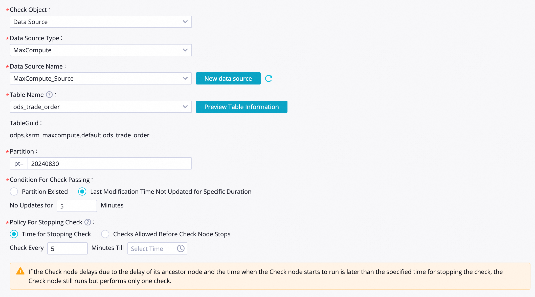 Konfigurasikan node Check untuk memeriksa ketersediaan sumber data atau tugas sinkronisasi real ...